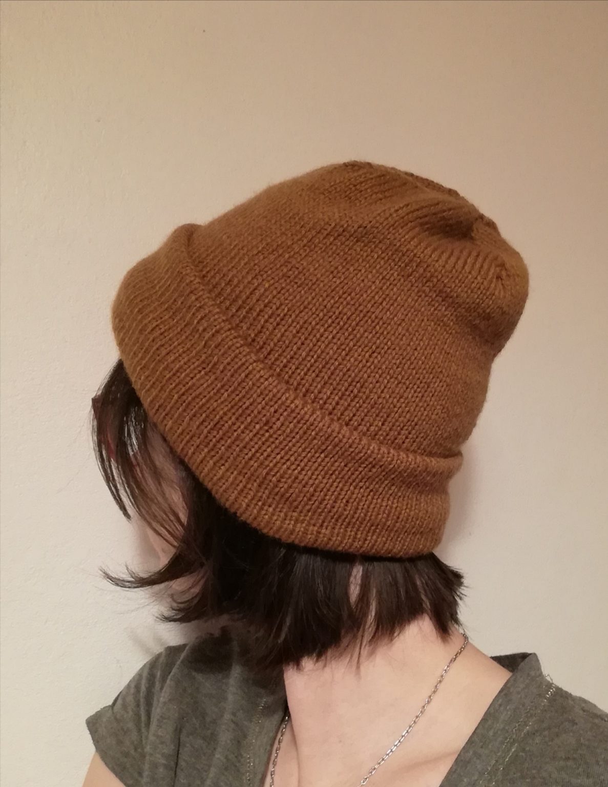 Le Oslo Hat de PetiteKnit - Binge Tricot