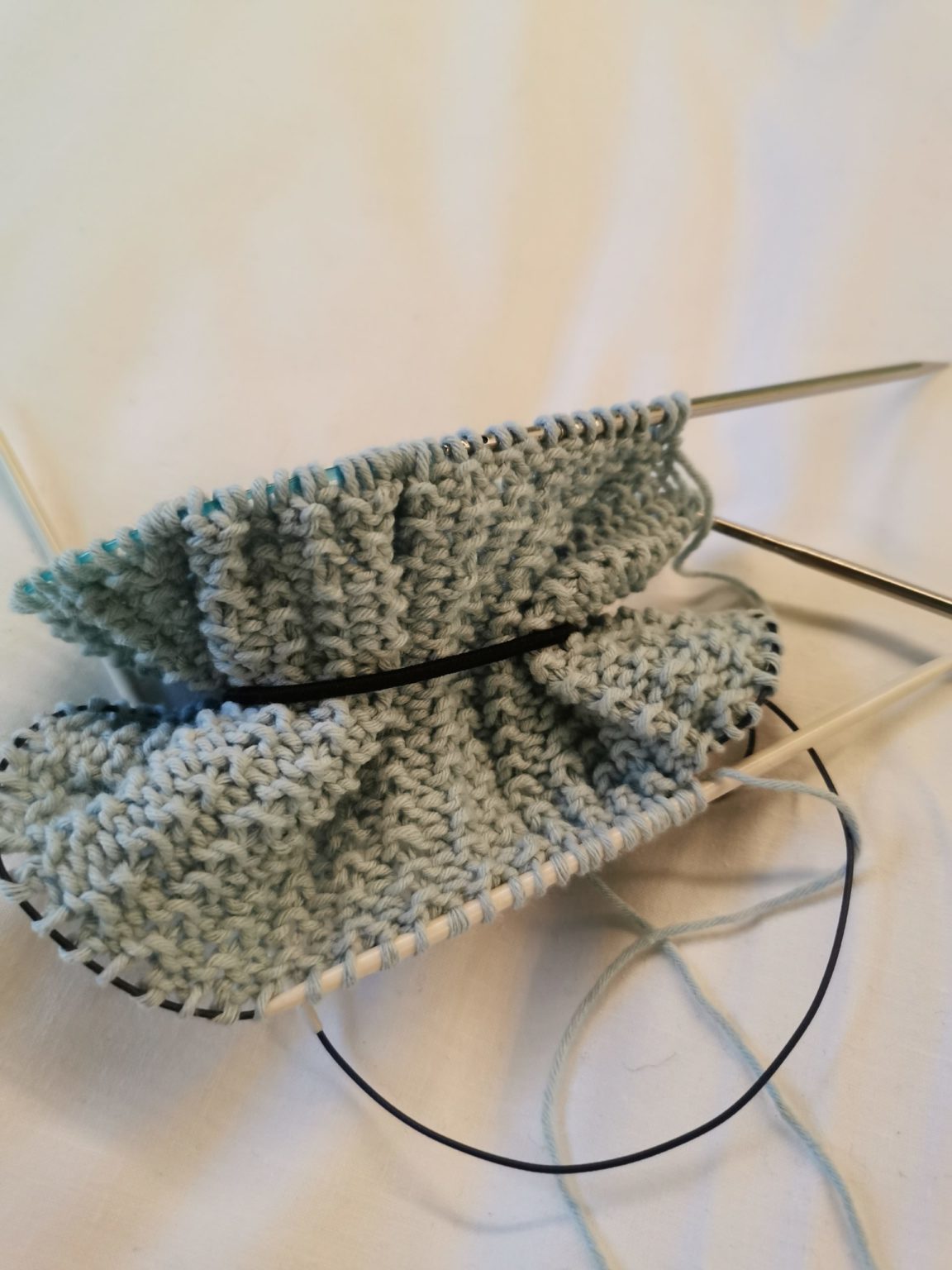 The perfect scrunchie recipe ! (Free knitting pattern) - Binge Tricot