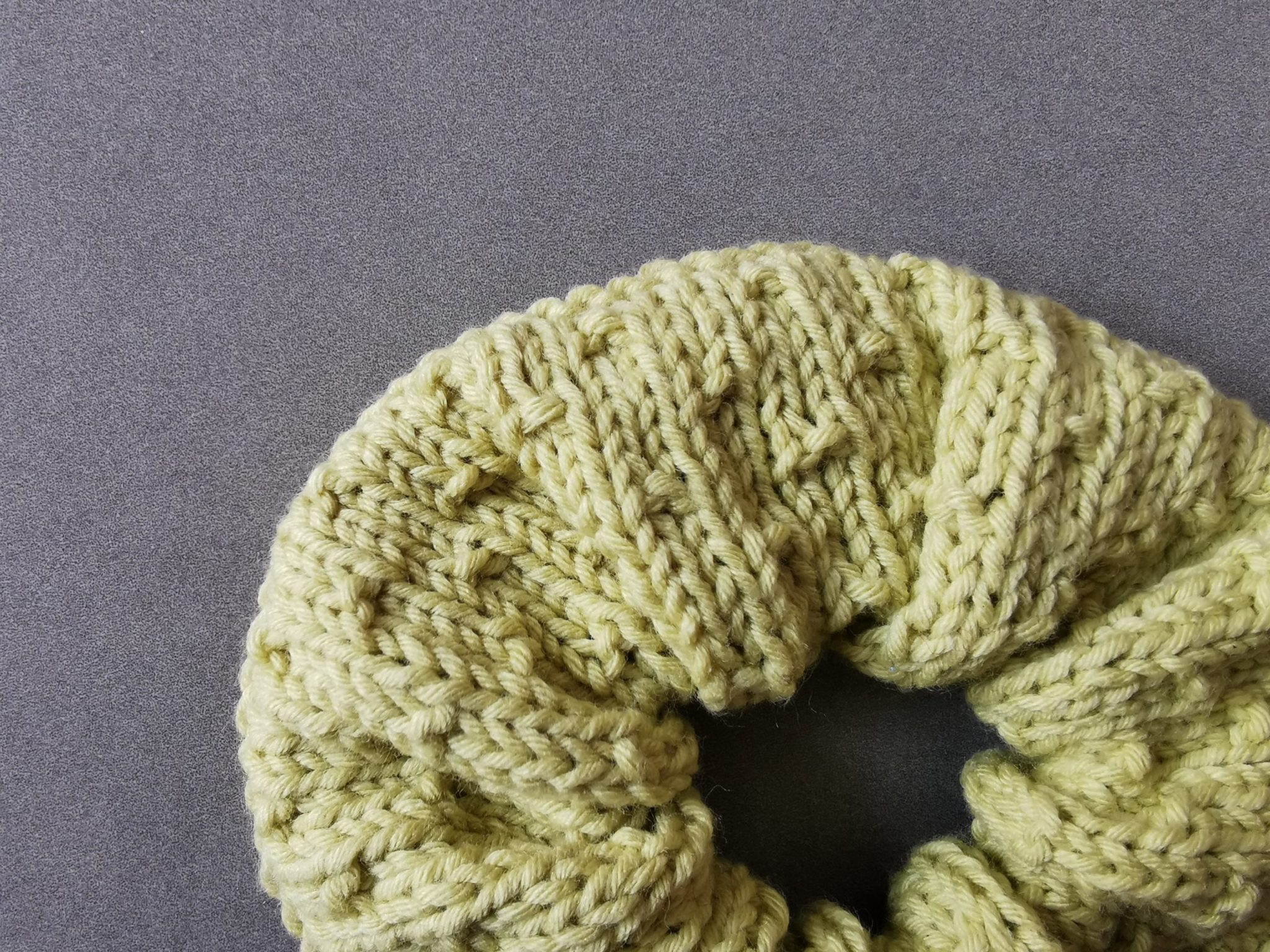 The perfect scrunchie recipe ! (Free knitting pattern) - Binge Tricot