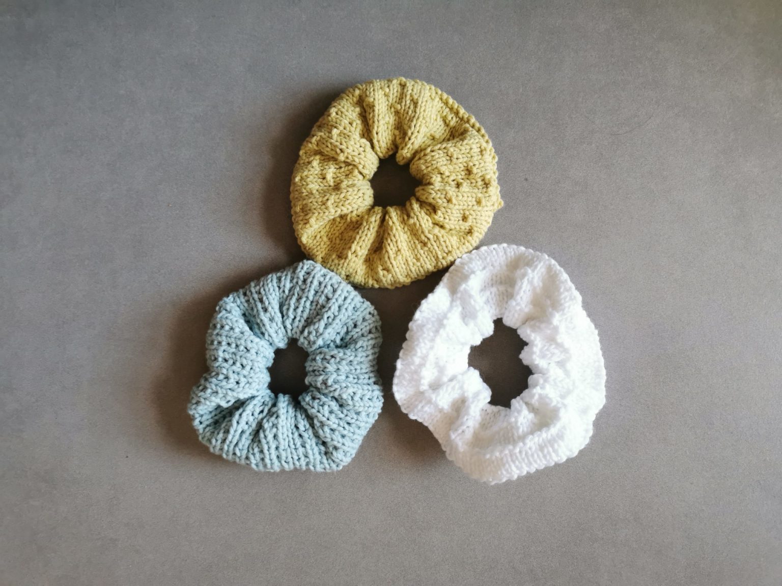 The perfect scrunchie recipe ! (Free knitting pattern) - Binge Tricot