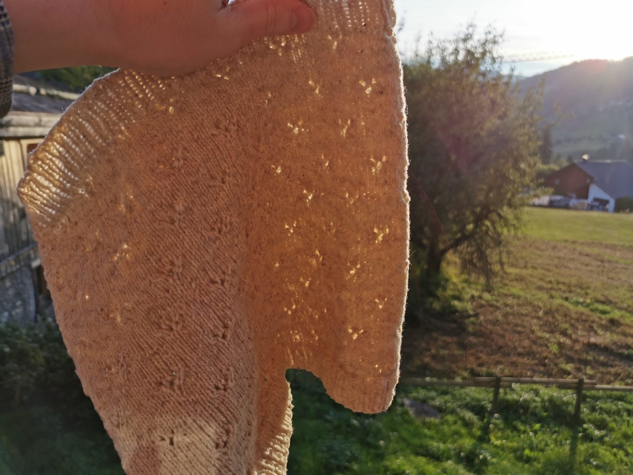 Chanterelle Cowl: Free knitting pattern - Binge Tricot