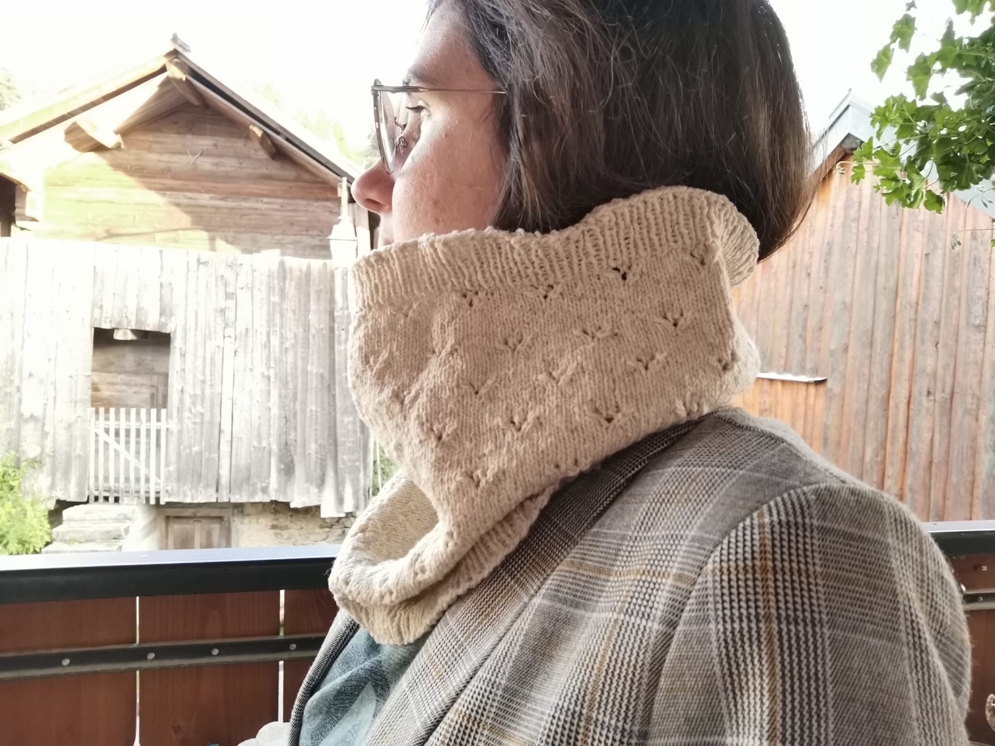 Chanterelle Cowl: Free knitting pattern - Binge Tricot